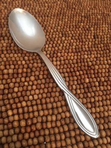 Oneida AXIS Stainless Glossy Twisted Lines Pointed Tip PLACE SOUP SPOON 7 1/8" | eBay