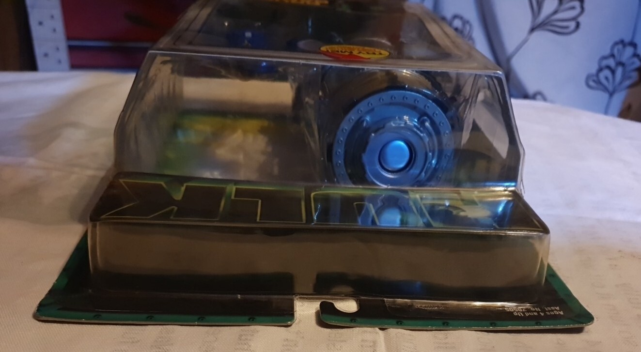 Marvel 4" Inch Hulk 2003 Bruce Banner Transforming Chamber Gamma Glow ...