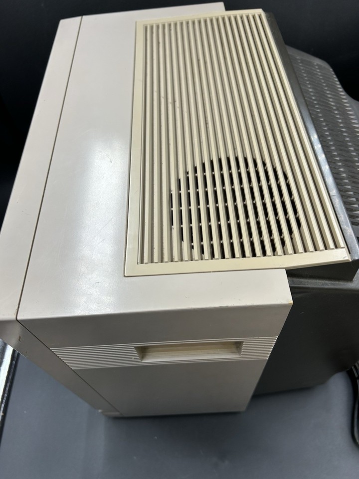 Vintage Commodore 1702 CRT TV Color Video Monitor - Tested Working | eBay