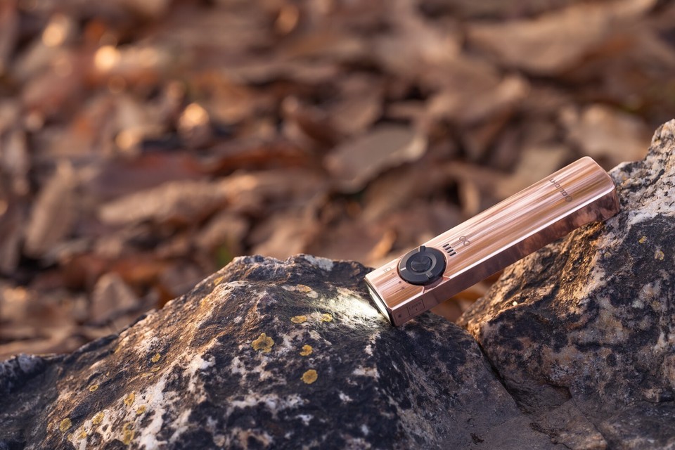 Olight Arkfeld CU Eternal 3 Flat Flashlight, Green Laser/White Light ...