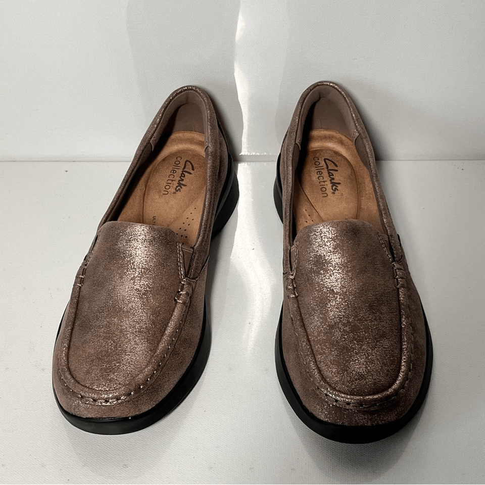 Clarks Ellowyn Lux Leather/Textile Slip-Ons Size: 8 | eBay