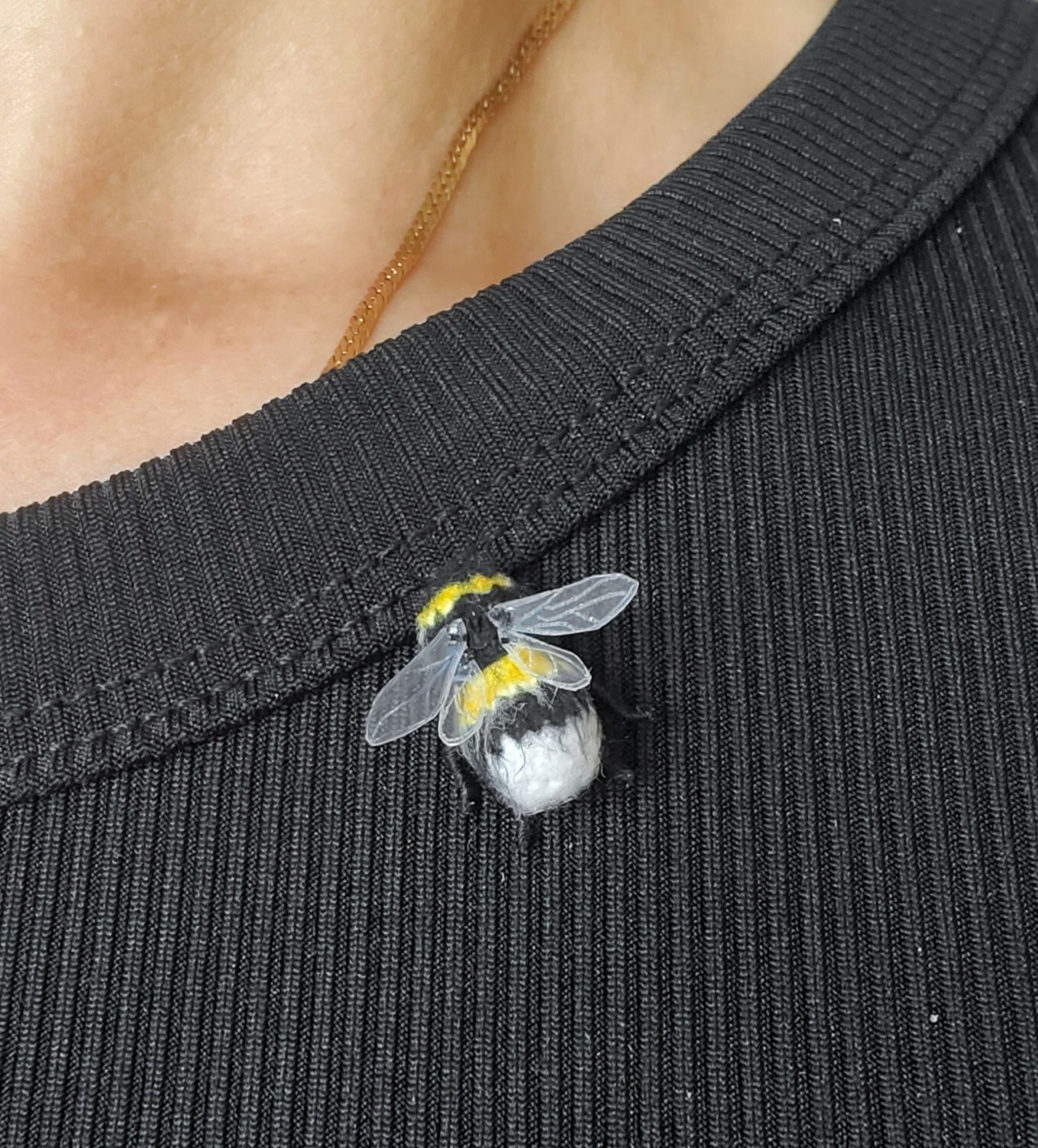 Flower micro bee. Dollhouse miniature Bumblebee. Doll pet. Microtoysby ...