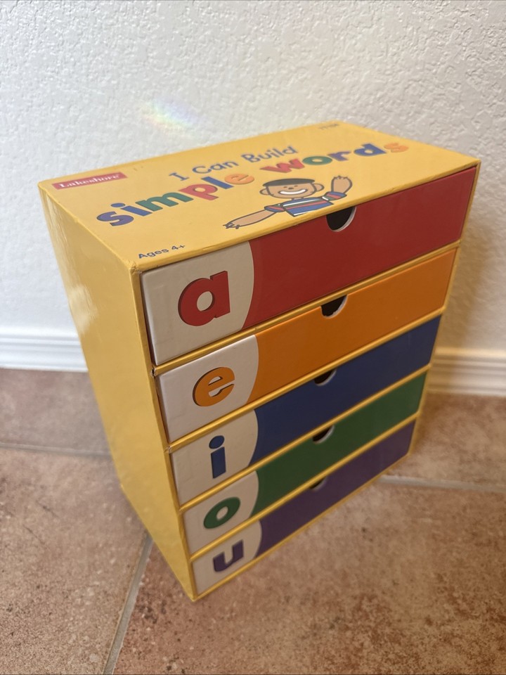 Lakeshore Learning - I CAN BUILD SIMPLE WORDS Educational Building Kit ...