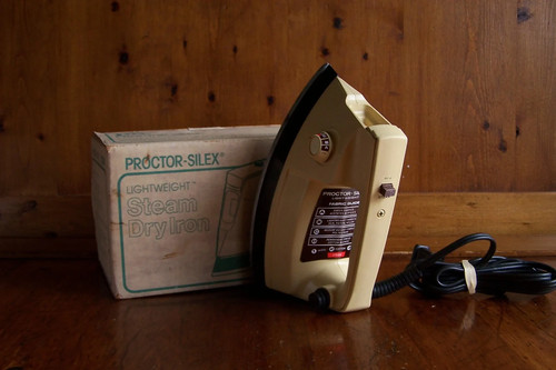 Vintage Proctor Silex Lightweight Steam/Dry Clothes Iron with Original ...