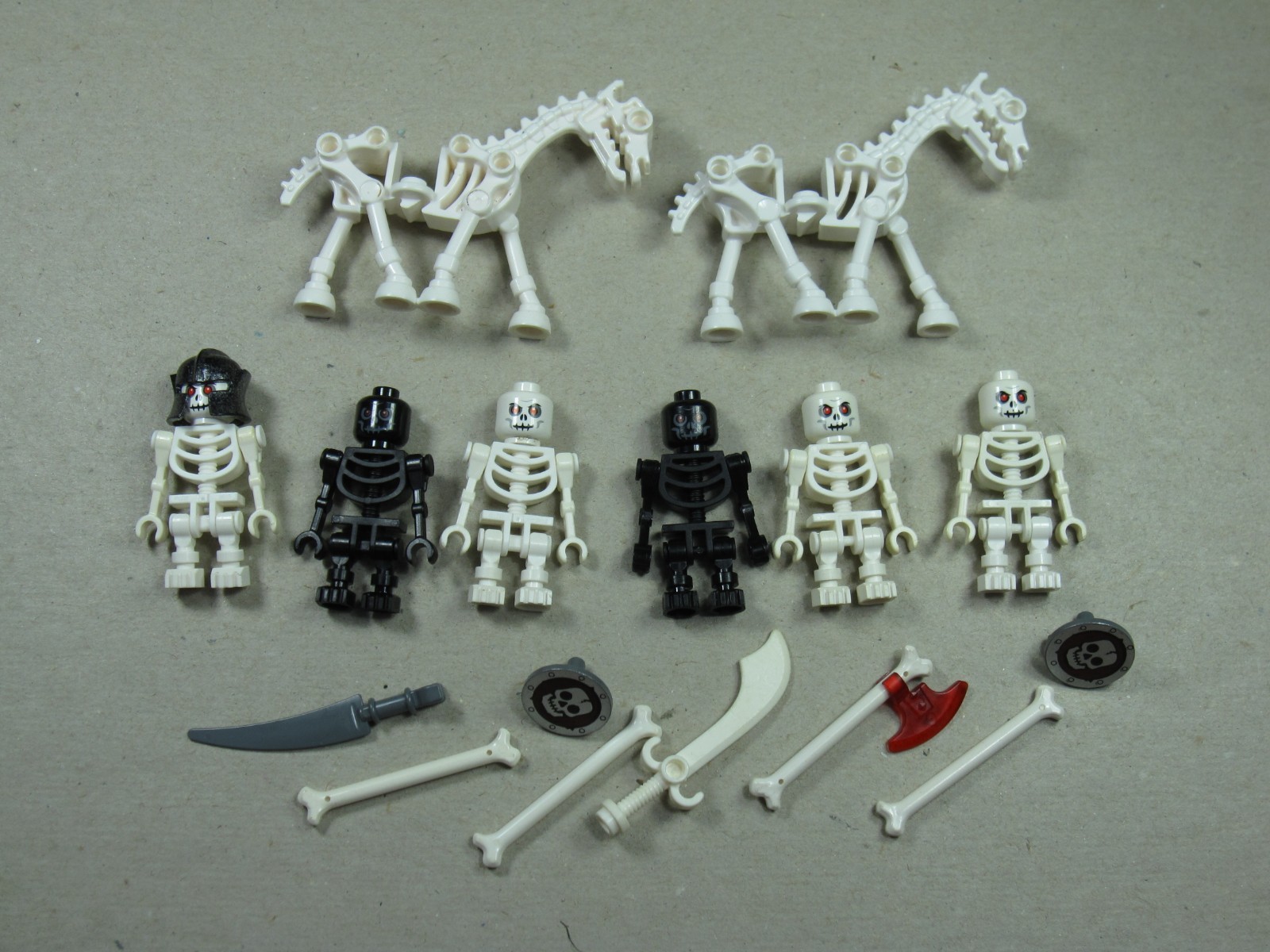 8 Genuine LEGO® Castle Fantasy Era Skeleton Horses and Skeletons ...