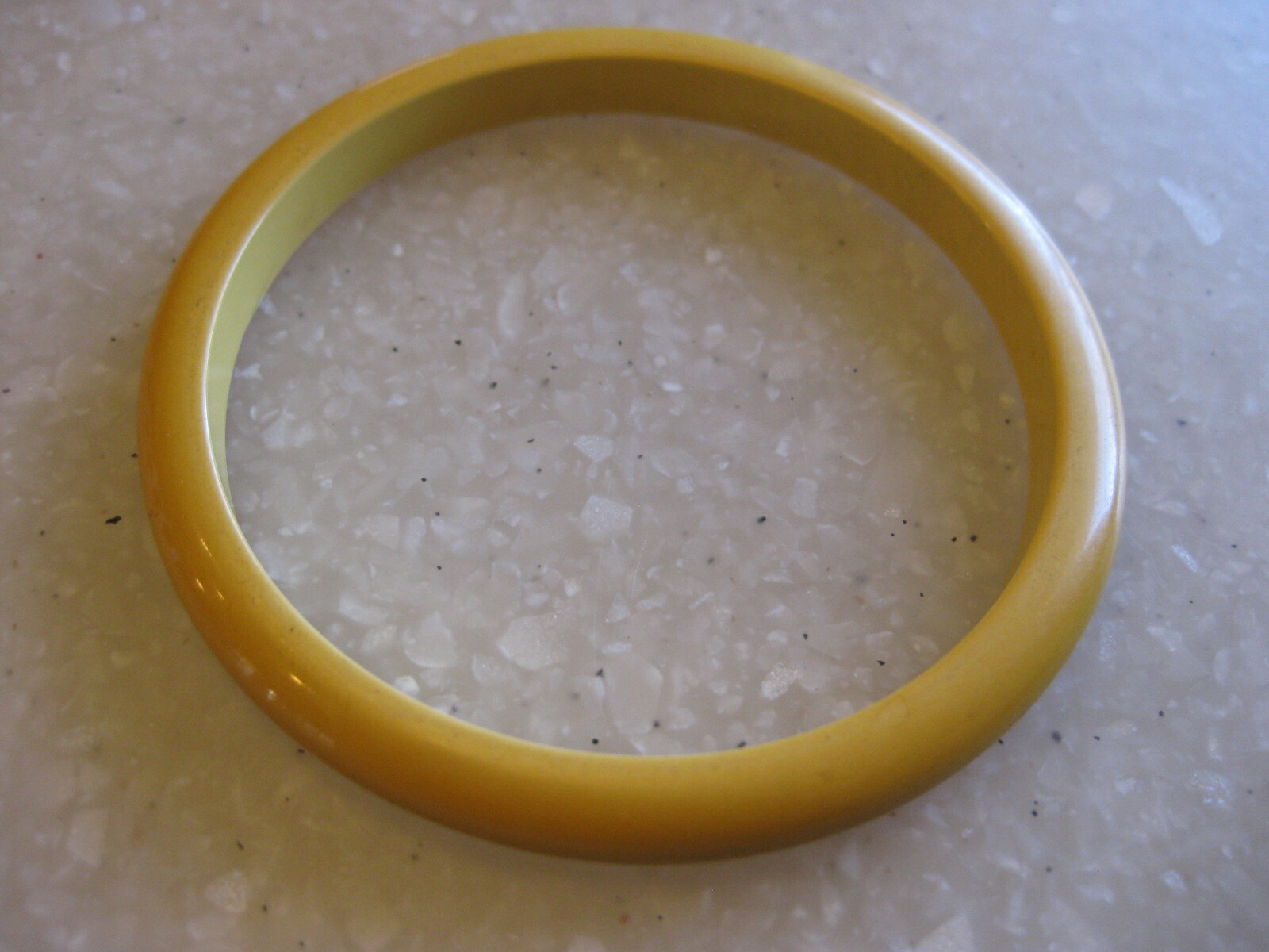 Slim and Smooth Ivory Bakelite Bangle Bracelet - Gem