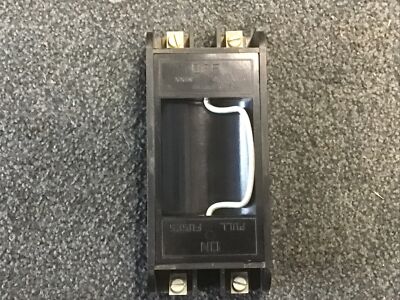 Fuse Blocks & Holders - Pull Out Fuse Block