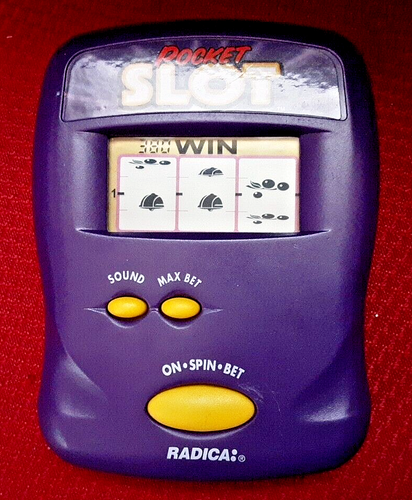 Radica Purple Pocket Slot Electronic Handheld Game Slot Machine Game ...