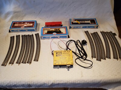 PMI Power Model Complete Model Train 16 pc train set - 4 cars, track ...