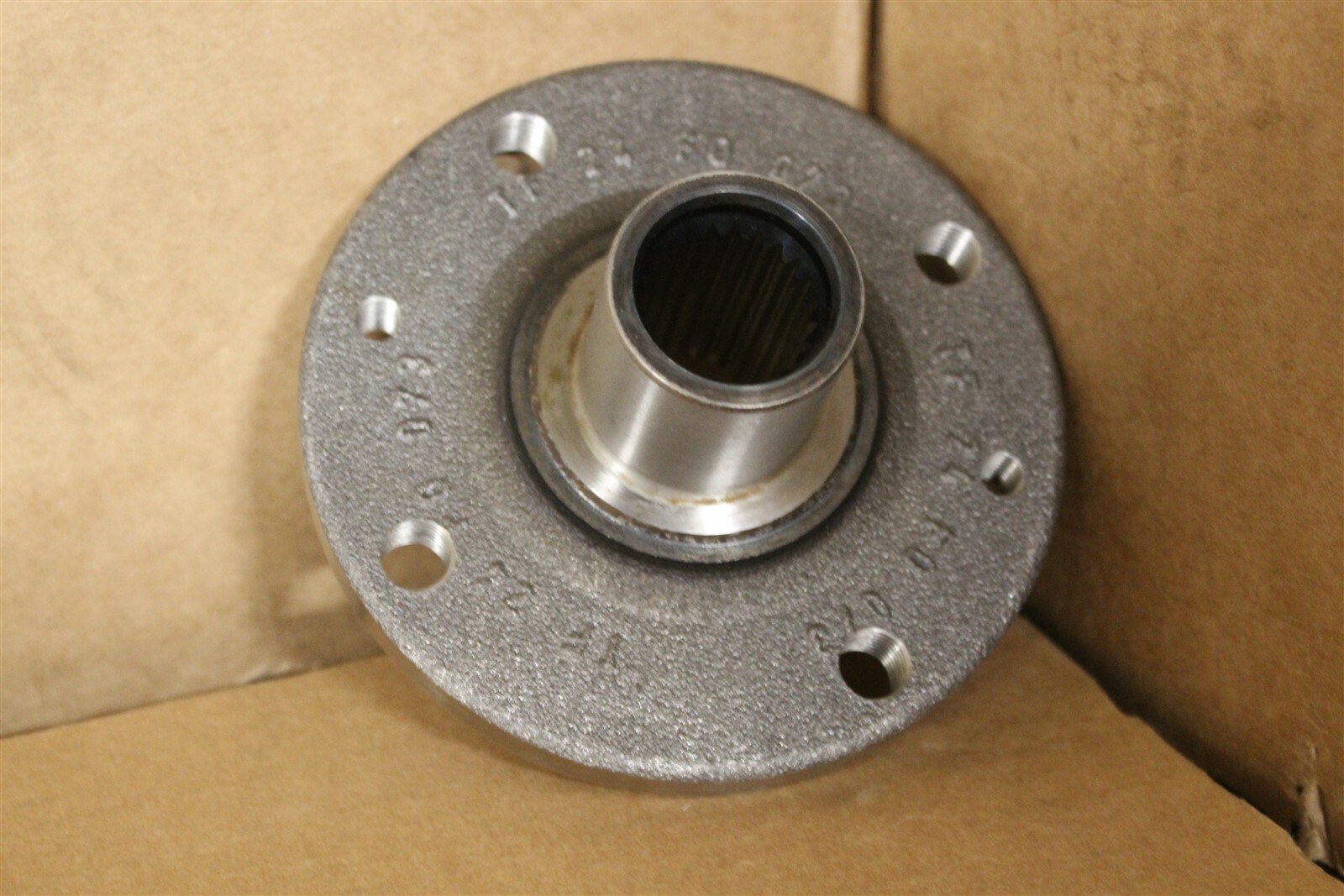 7700415121 Hub New genuine Renault part | eBay