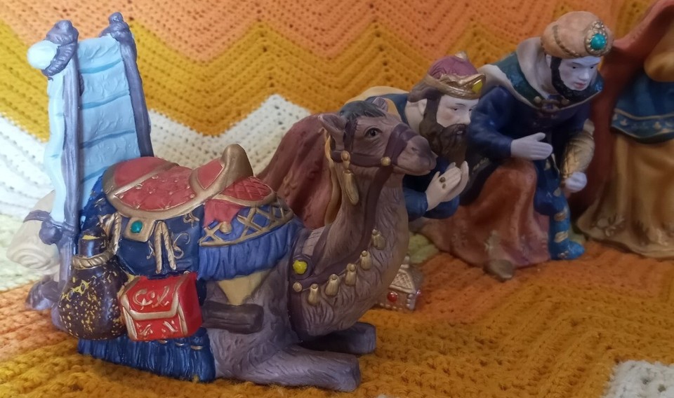 Nativity Set 10 Pieces Ceramic 7 Inches Tall Baby Jesus Wise Men Camel ...