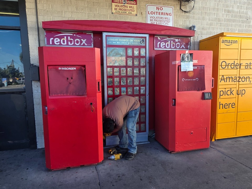 Premium Redbox Movies! Case of 100 Discs - DVD and Blu-ray Mix | eBay