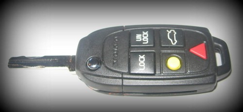USED VOLVO KEYLESS REMOTE ENTRY FOB TRANSMITTER FLIPKEY XC70 XC90 V70 ...