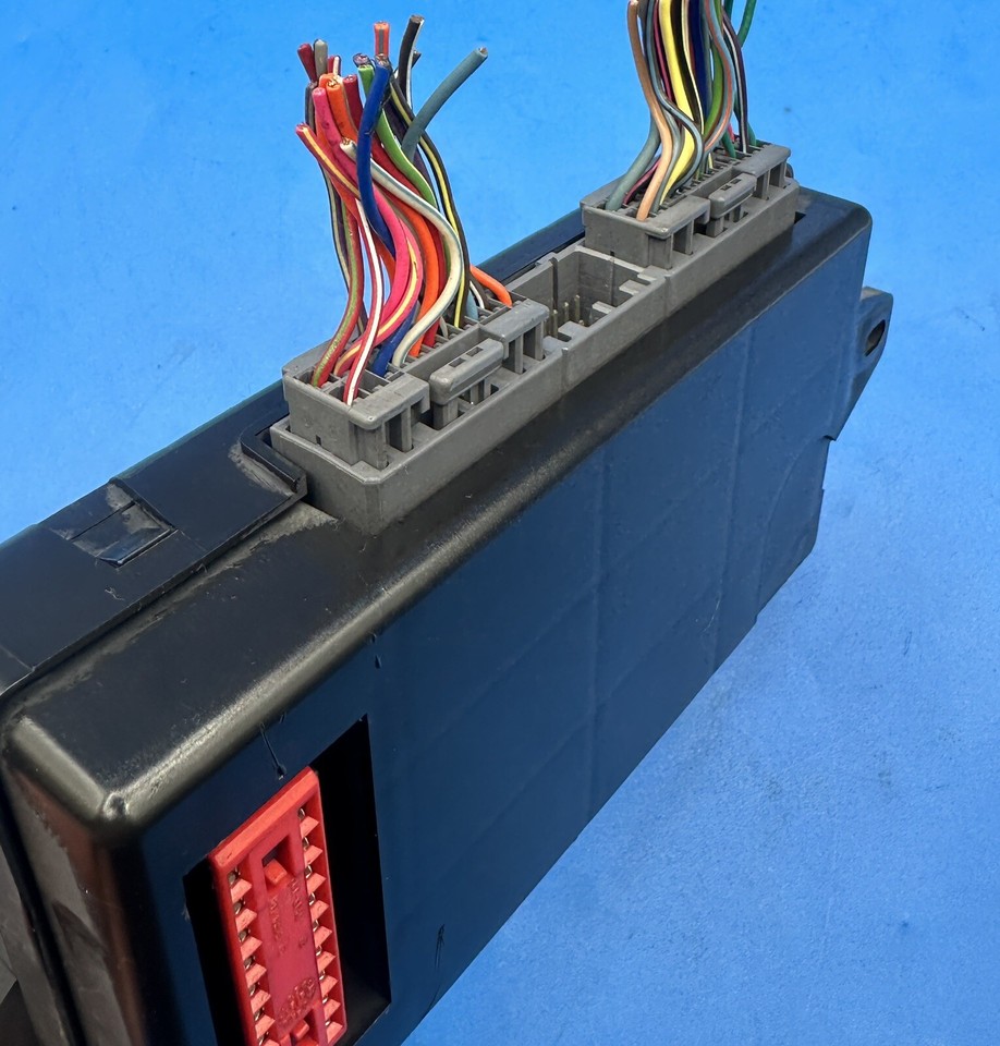 99 00 01 Ford F250 F350 Super Duty bcm GEM Control Module Junction Fuse ...