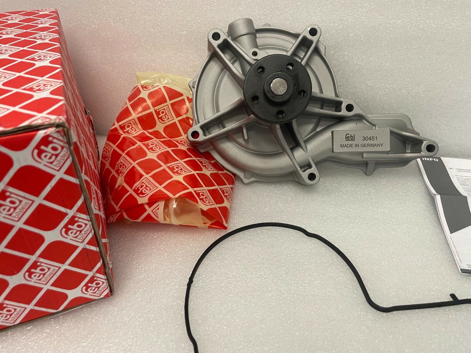 OEM Volvo D13 Mack Mp8 Water Pump 85151110 85151109 for sale online | eBay