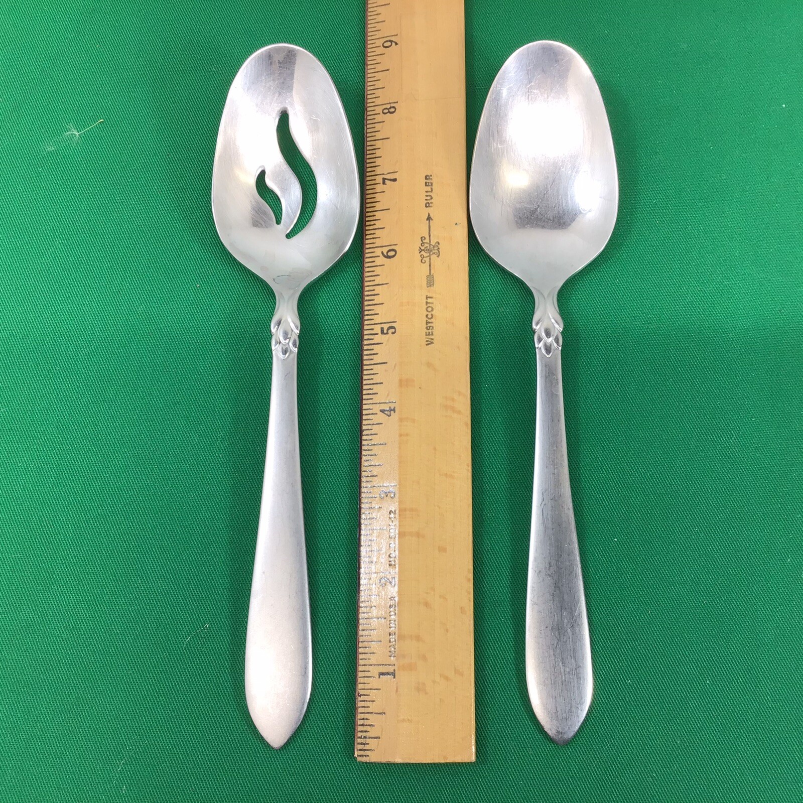 Oneida JACQUELINE / SIMBA Frosted- CHOOSE YOUR PIECES OR SET Teaspoons ...