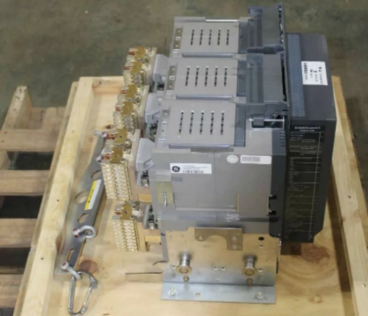 GE 3000A Frame 3 Pole 600V Entelliguard G Low Voltage Circuit Breaker ...