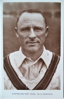 OLDFIELD, BERT AUSTRALIA TO ENGLAND 1930 ASHES PHOTOGRAPHIC CRICKET ...