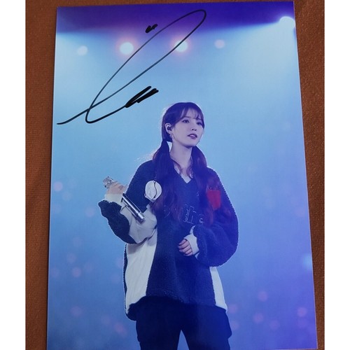 K-POP IU Lee Ji Eun Autographed Signed Photo Autographs Collectibles 4* ...