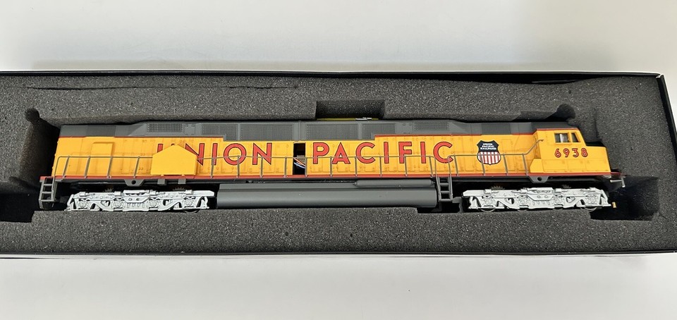 Bachmann Spectrum HO DD40AX 16 Wheel Drive Diesel Union Pacific #6906 ...