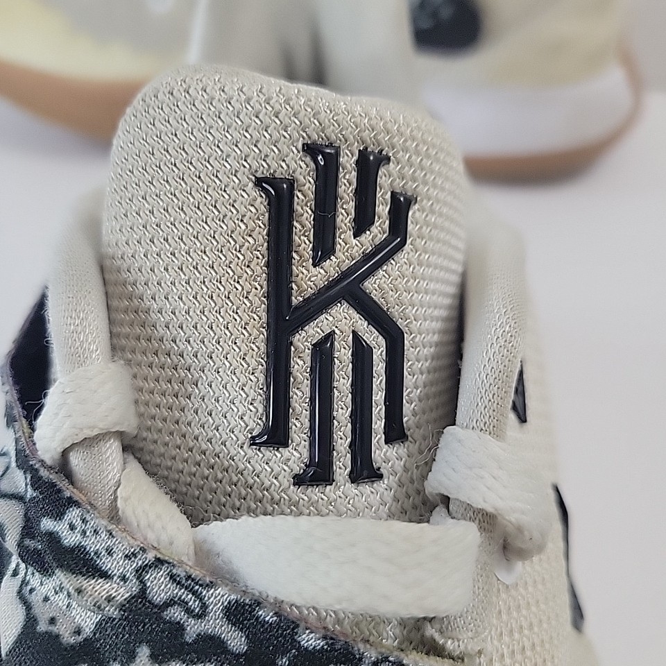 Nike Kyrie Low White Lace Up Athletic Basketball Shoes Sneakers Mens ...