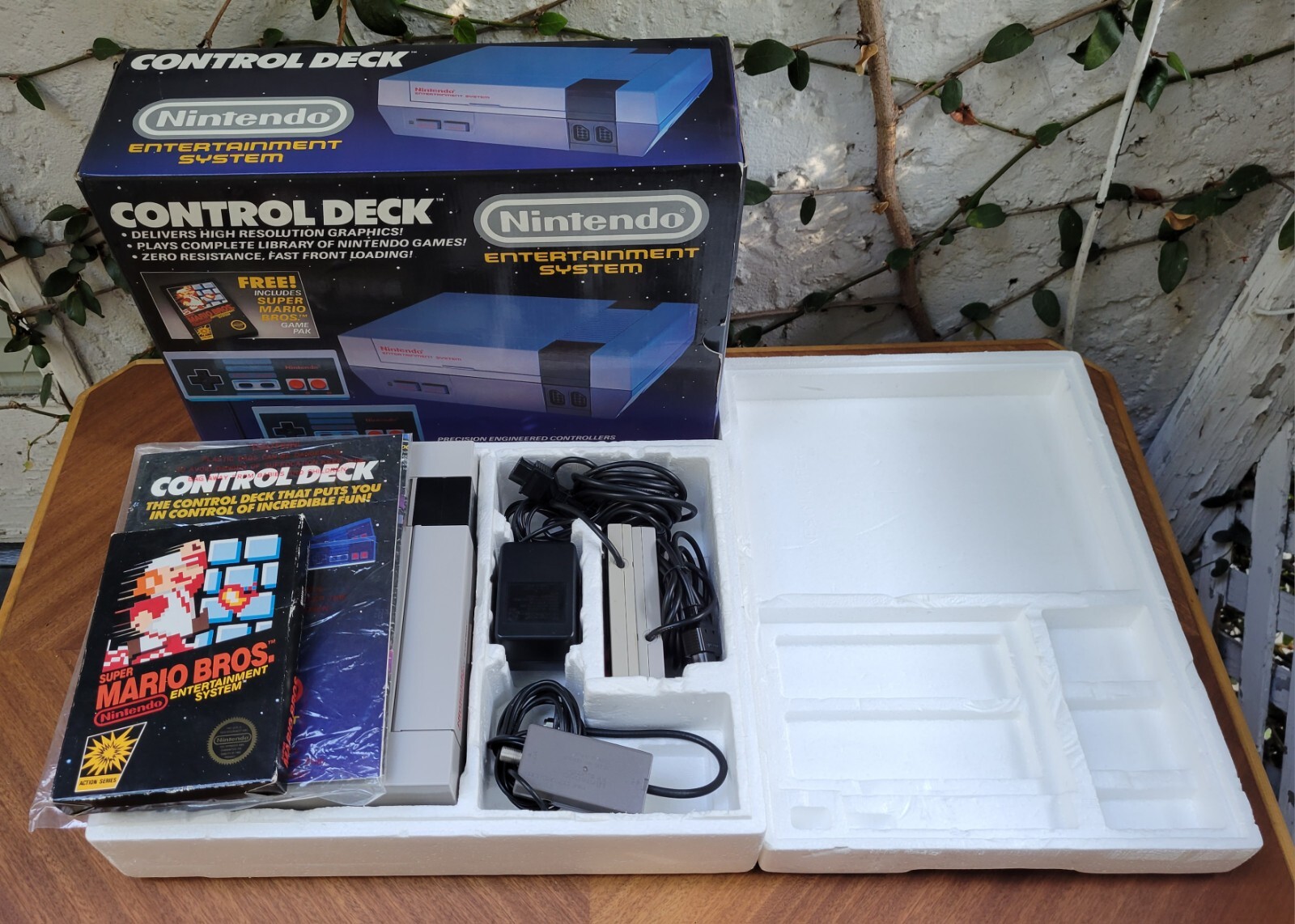 1986 NINTENDO NES CONTROL DECK Complete With Super Mario Bros In Box ...
