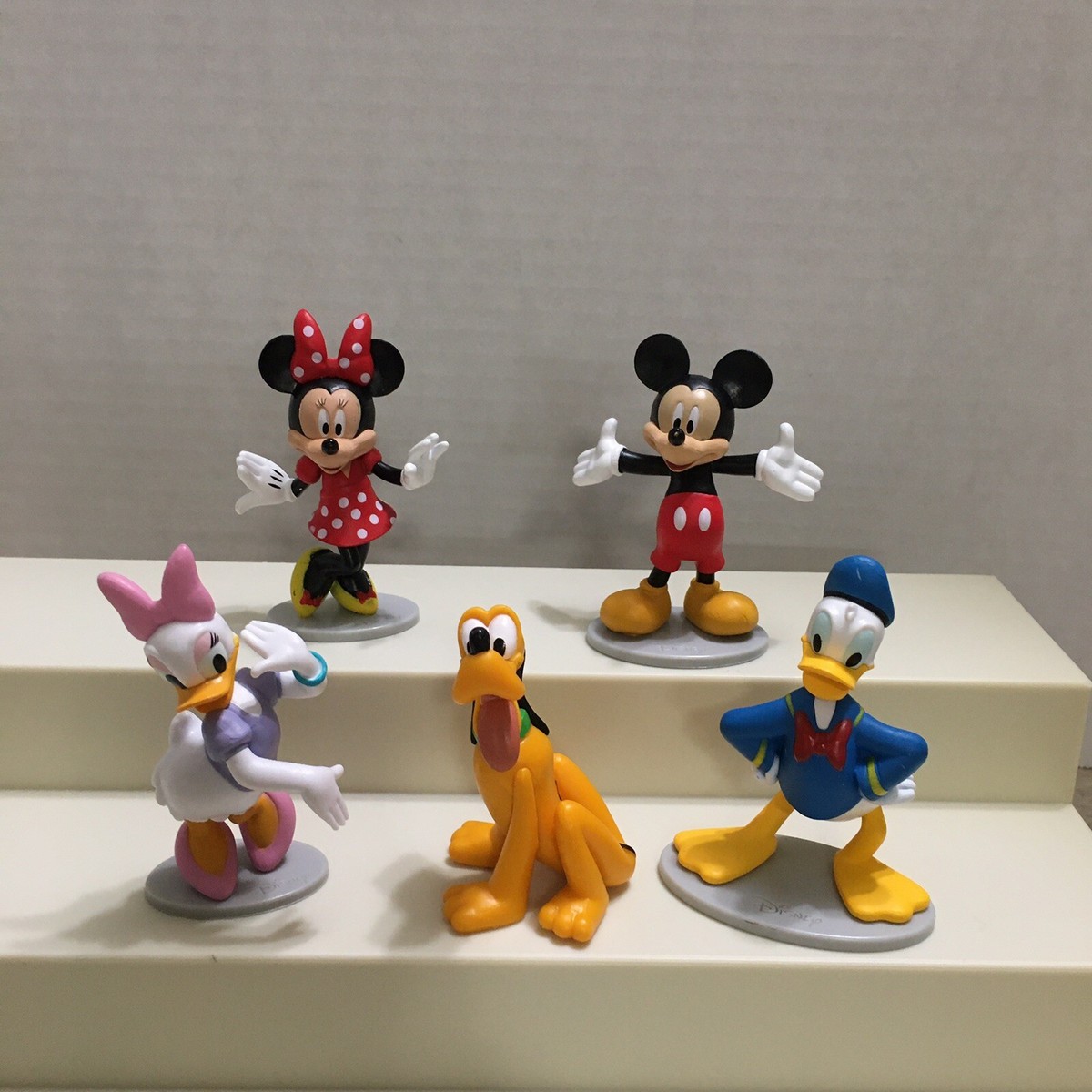 Pluto And Daisy Flicker