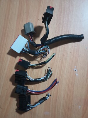 00-02 Lincoln LS Rear Electronic Module Plug Connector Pigtail YW4T ...