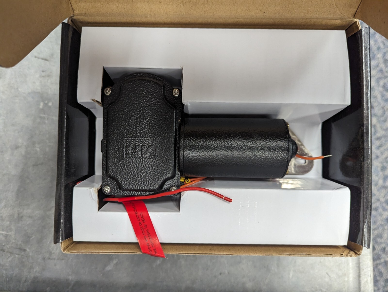 Marinco AFI 34001 12V MRV Wiper Motor with a 1.5" shaft and 80 degree ...