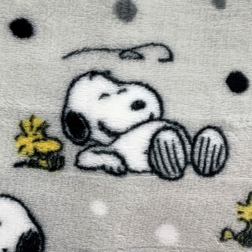 Peanuts Berkshire Blanket Snoopy Woodstock Polka Dots Gray 50x70 Throw ...