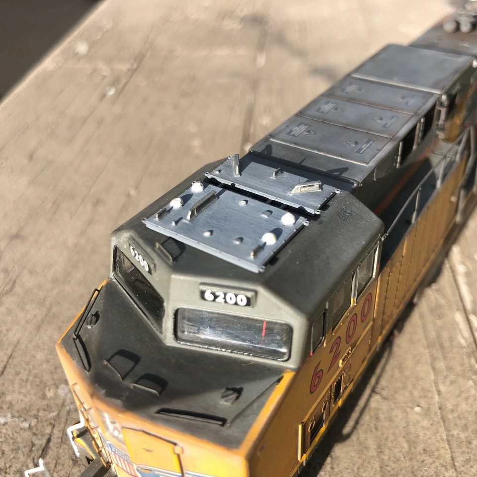 Ho scale Modern PTC antenna array SD70, AC4400, ES44AC, GEVO, SD70ACE ...