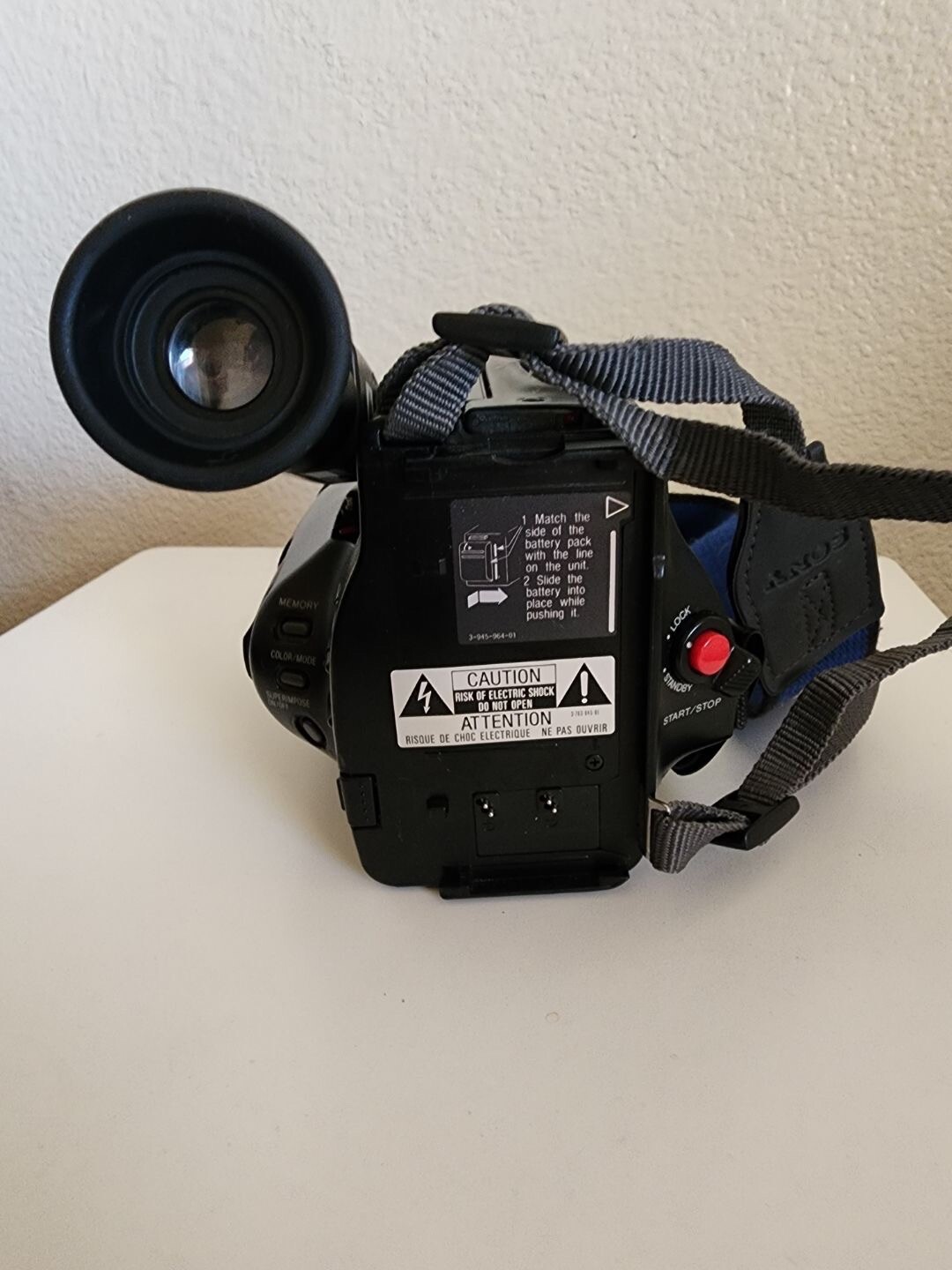 Sony CCD-TR81 NTSC Analog 8mm/Hi8 Camcorder for Video Transfer