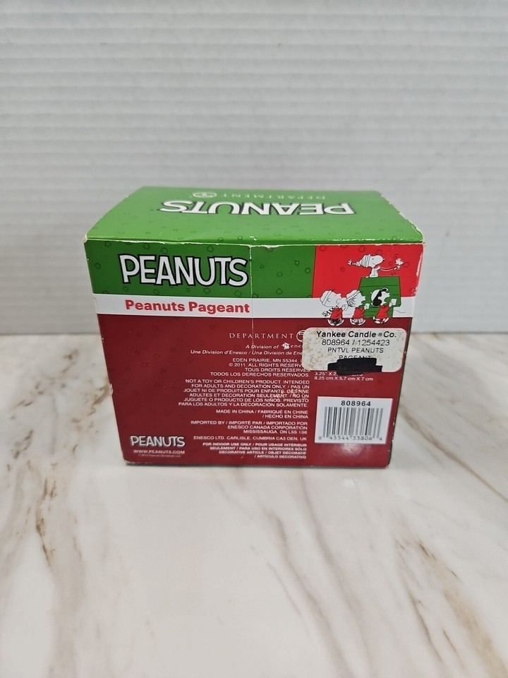Department 56 Snoopy Getting Ready For Christmas Peanuts Woodstock ...