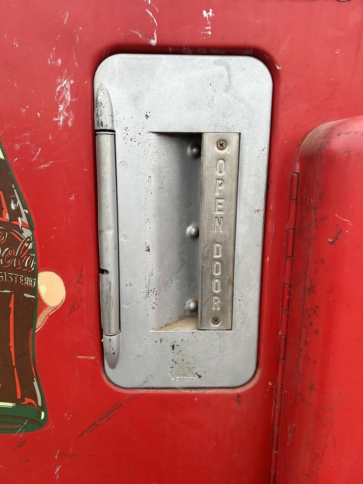 Vintage 1949 To 1950 Vendo 10 Cent Vending Machine Coca-Cola Coke Nice ...