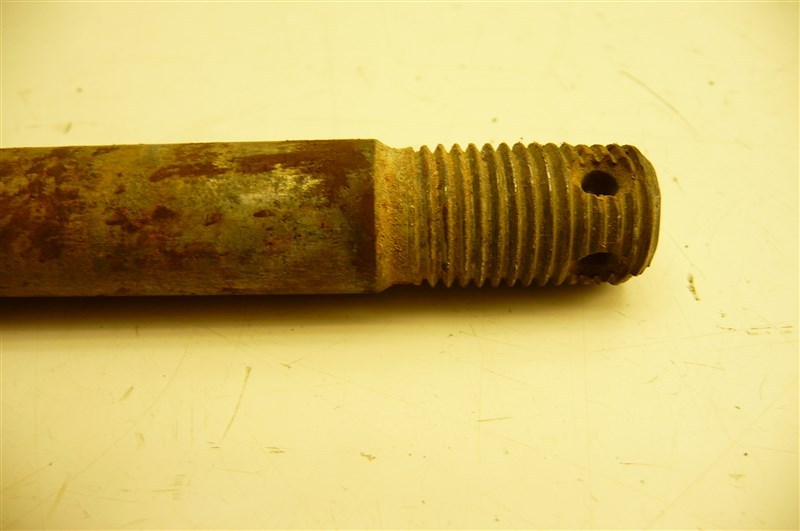 Yamaha IT175 IT 175 #5016 Front Axle Assembly | eBay