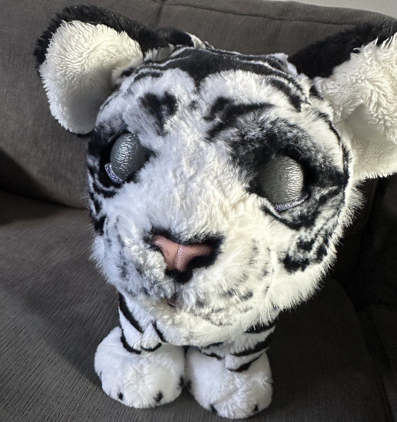 FurReal Roarin Tyler The Playful Tiger Interactive Toy Responds to 100 ...
