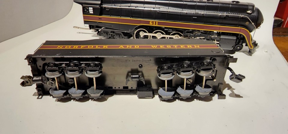 MTH O Scale Premier 4-8-4 J Steam Locomotive Norfolk Southern #611 w ...