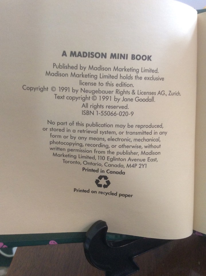 Wildebeest Family [Animal Series] by Jane Goodall Book The Cheap Fast ...