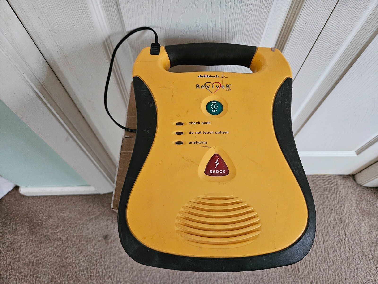 Defibtech lifeline AED DDU-100B w/Battery 1 Pad | eBay