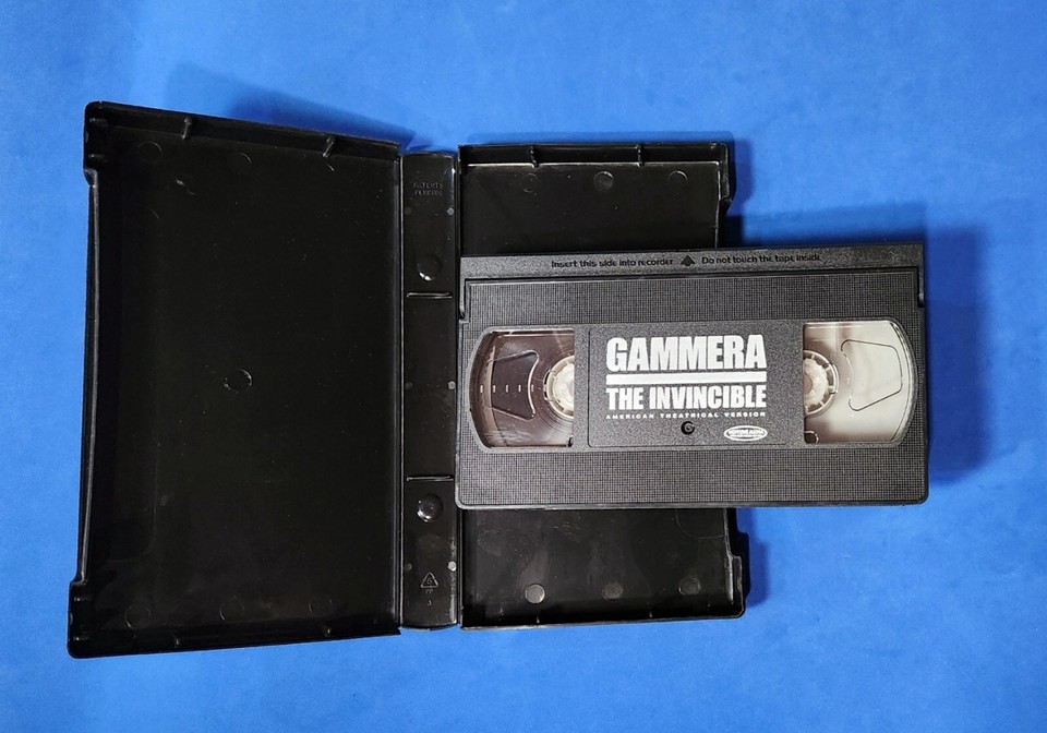 GAMERA THE INVINCIBLE WIDESCREEN VHS CLAMSHELL**AMERICAN THEATRICAL ...