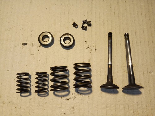 VW T3 1.6 TD JX 2x Ventil Zylinderkopf Einlass + Auslass | eBay.de