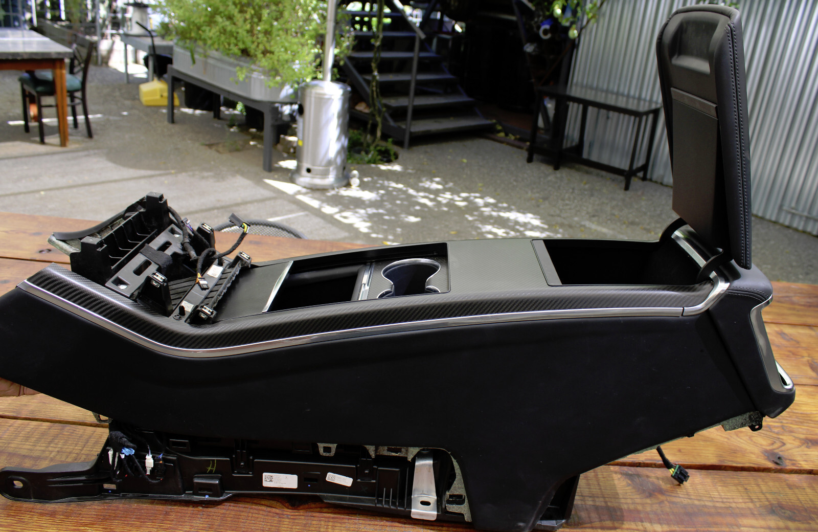 Tesla Model S Center Console Armrest Screen Display Black | 1564400-94 ...