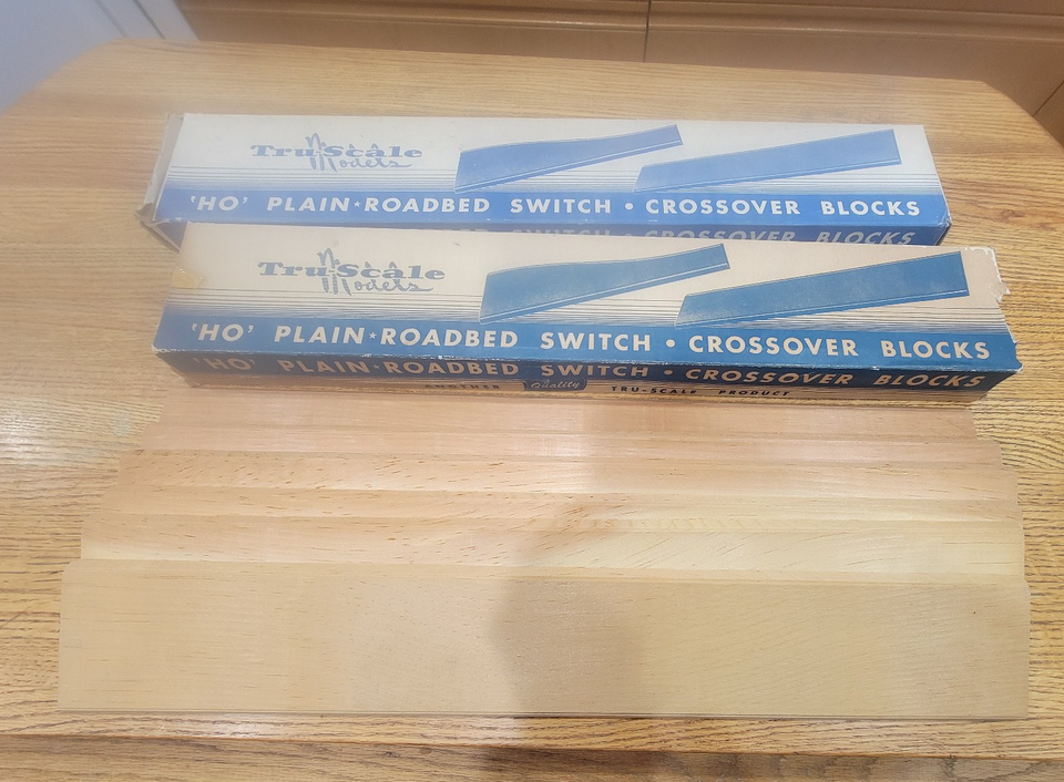Lot of 2 Boxes Tru-Scale Models Ho Plain Road Bed Switch Crossover ...