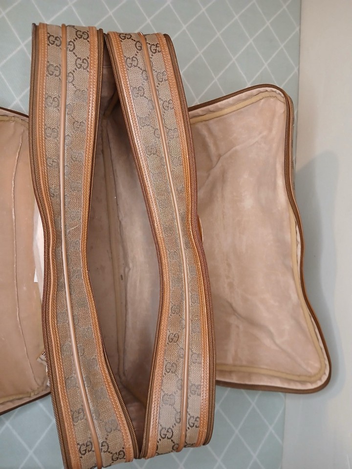 GUCCI TRAVEL BAG CONTROLLATO SZ 20” X 13” | eBay