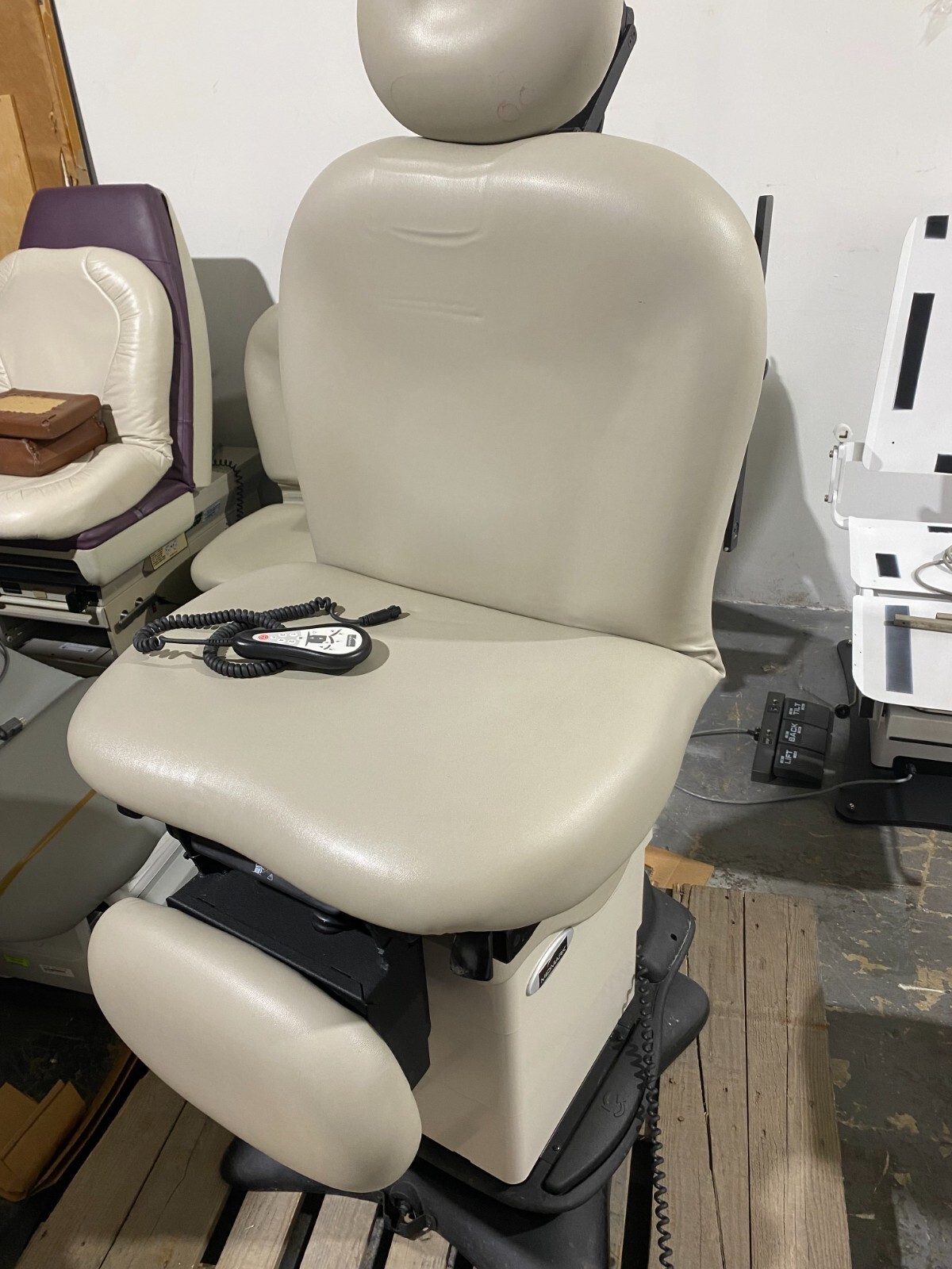 Midmark 630 Programmable and Swivel With hand control | eBay