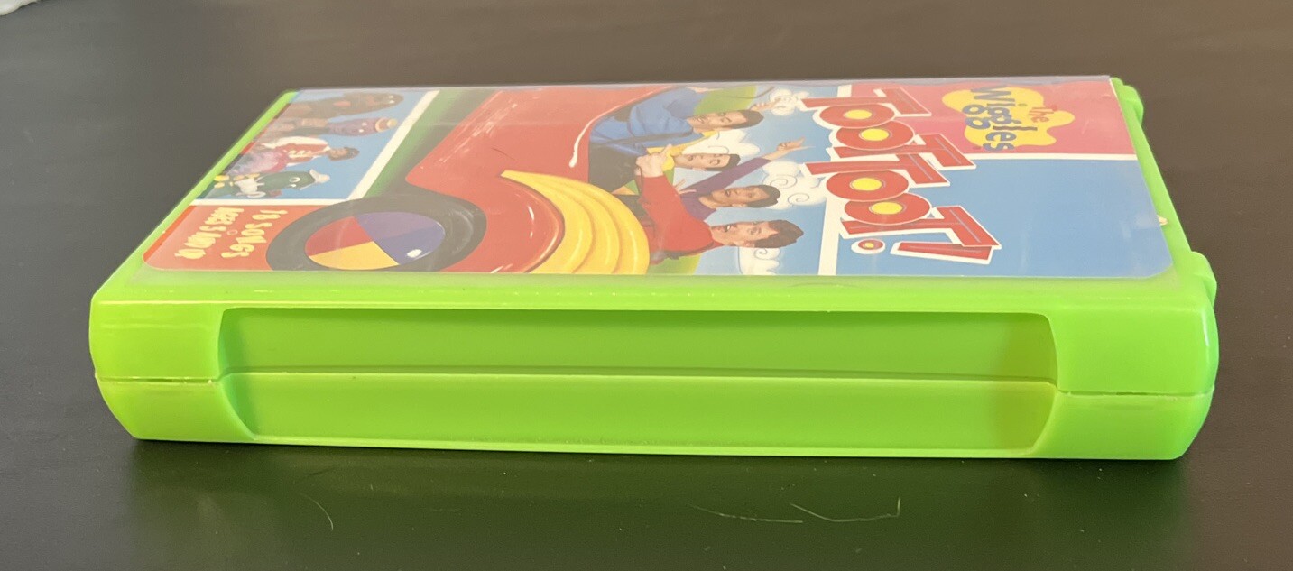 The Wiggles Toot Toot! VHS 18 Songs 2000 Green Clamshell 45986025159| eBay