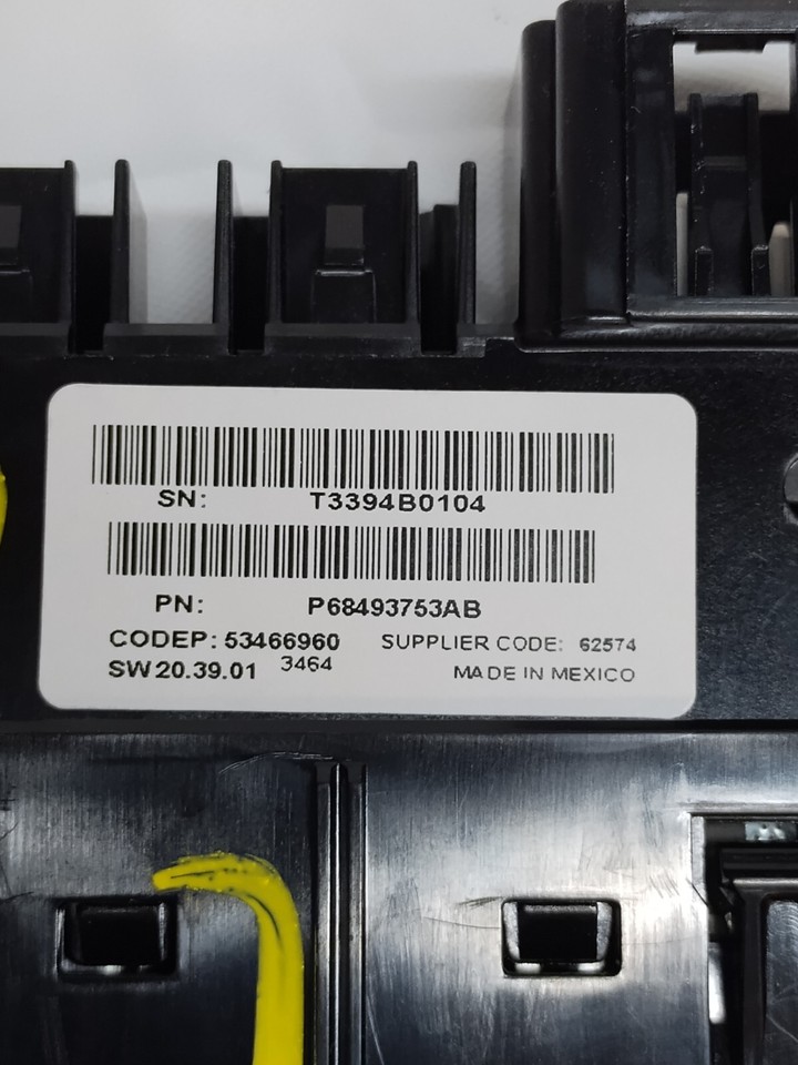 Genuine Mopar Media Hub USB Port 68493753AA Dodge Ram 1500 2021 2022 ...