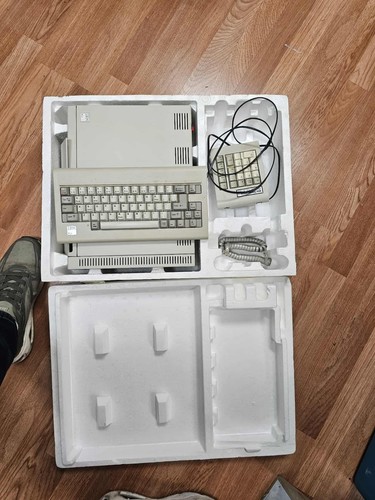Retro IBM PC Jr Computer PC Jr w/Disk Dr Keyboard Cables Clean Open Box ...