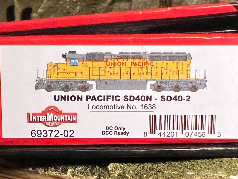 N SCALE INTERMOUNTAIN EMD SD40-2 UNION PACIFIC (UP) LOCOMOTIVE ENGINE ...