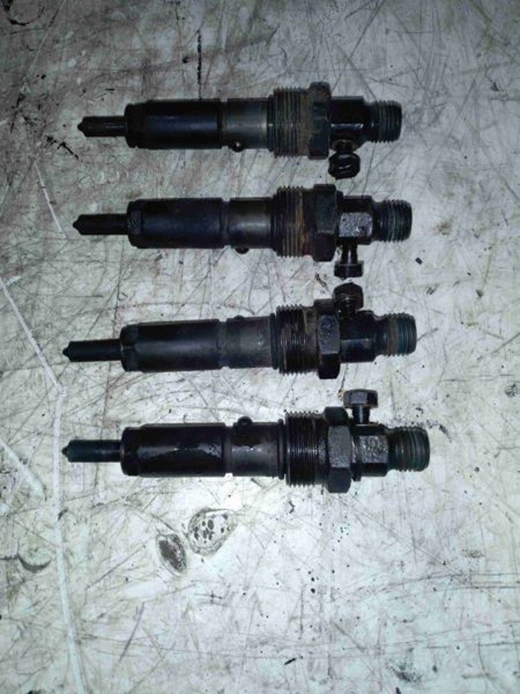 Case/case I.H. Injectors 500390441 | eBay
